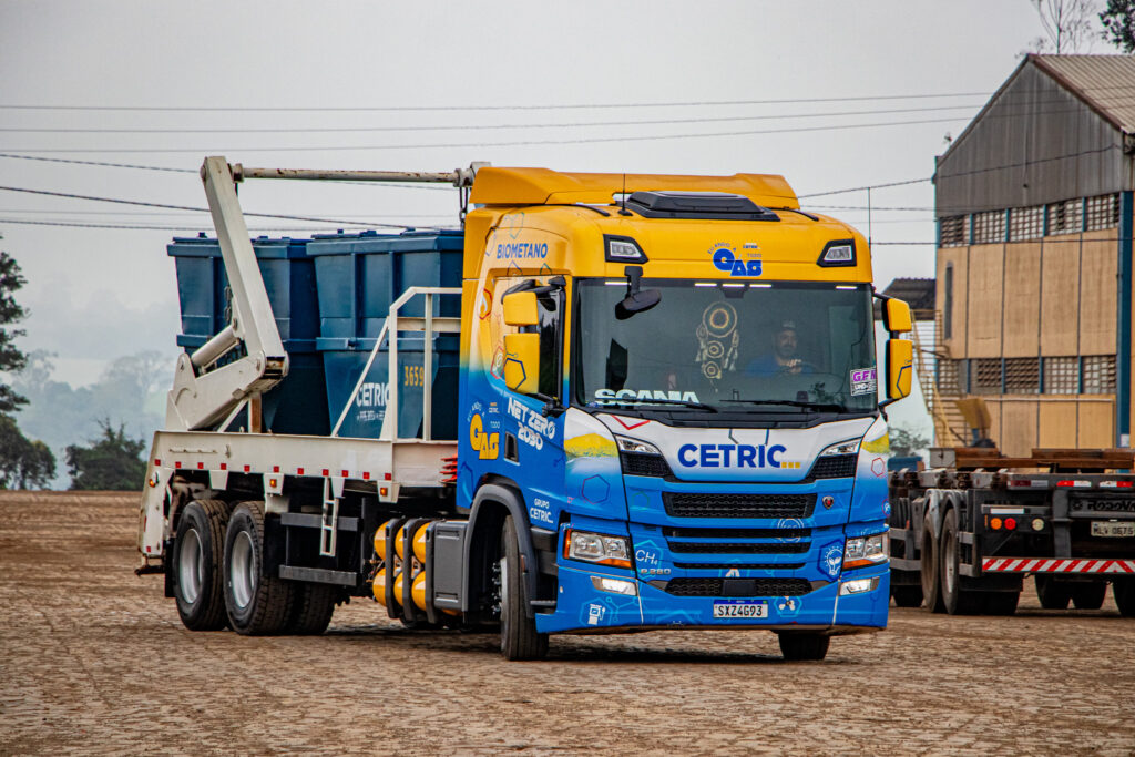 Cetric inova mais uma vez e se torna pioneira ao operar caminhões Roll ...